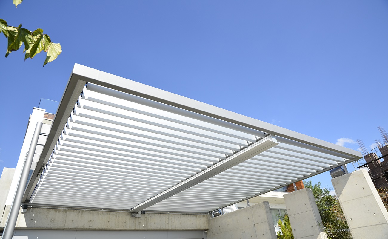 Kalavazides Blinds & Shutters - SUNBREAKERS